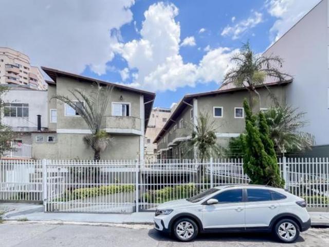 Casa no condomínio Saint Honoré para venda com 3 quartos, sendo 1 suíte, 127m² leonidasandrade#I6T
