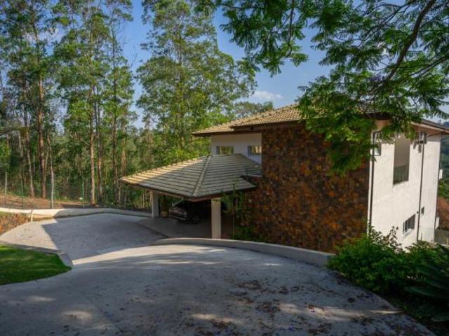 Casa no condomínio Serra dos Cristais para venda com 5 quartos, sendo 5 suítes, 620m²