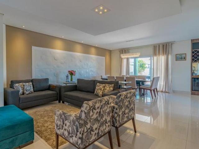 Casa no condomínio Swiss Park para venda com 5 quartos, sendo 4 suítes, 404m² theremaxcollection#S