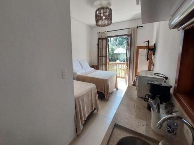 Casa no condomínio POUSADA DOS CAETÉS para venda com 6 quartos, sendo 6 suítes, 800m² remaxfront#P
