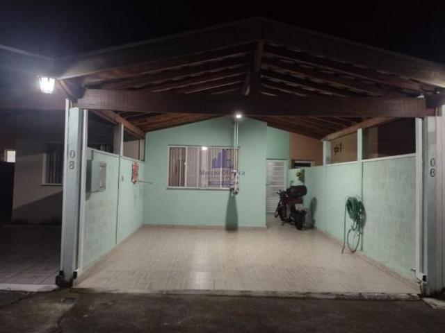 Casa no condomínio Portal da Mangueira, Parque São Luis em Taubaté SP,: 2 Quartos, 1 Suíte, Sala do