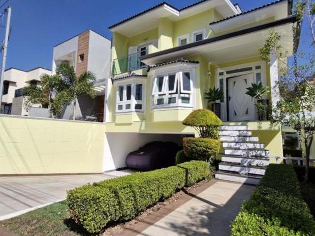 Casa no condomínio Portal Do Monte Alegre para venda com 3 quartos, sendo 1 suíte, 360m²