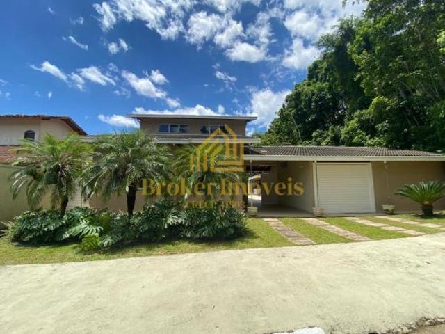 Casa no Condomínio Portal Patrimonium Caraguatatuba/SP Porteira Fechada 260 m² de área construída