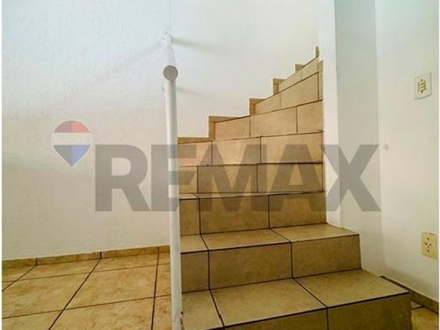 Casa no condomínio para locação com 2 quartos, 65m² Jaraguá Z/N / SP