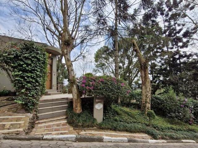 Casa no condomínio Parque Petrópolis 4º Seção para venda com 4 quartos, 350m²