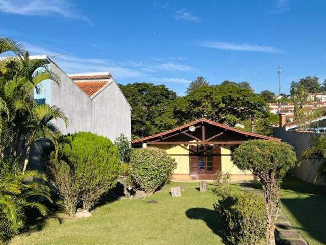 Casa no condomínio Pinus Park para venda com 5 quartos, sendo 1 suíte, 289m²