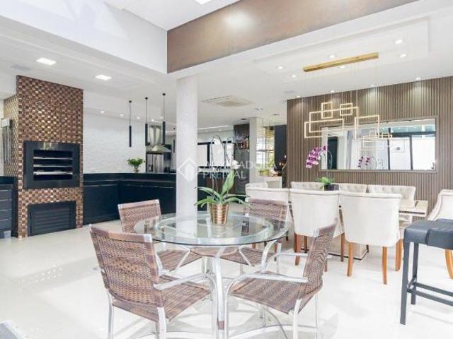CASA NO CONDOMÍNIO PLAZA MADRID NEOVILLE 4 SUÍTES 5 VAGAS DE GARAGEM