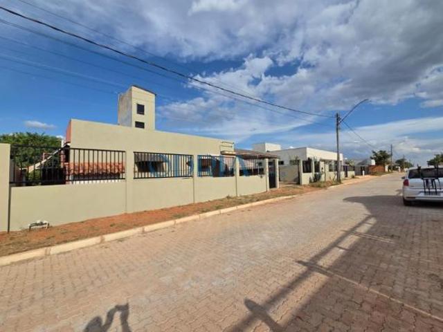 Casa no Condomínio Quintas do Alvorada pronta para morar e expandir a construção