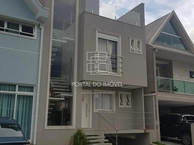 Casa no Condomínio Reserva do Bosque com quintal p