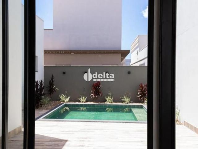 Casa no condomínio Reserva dos Ypês disponível para venda em Uberlândia MG