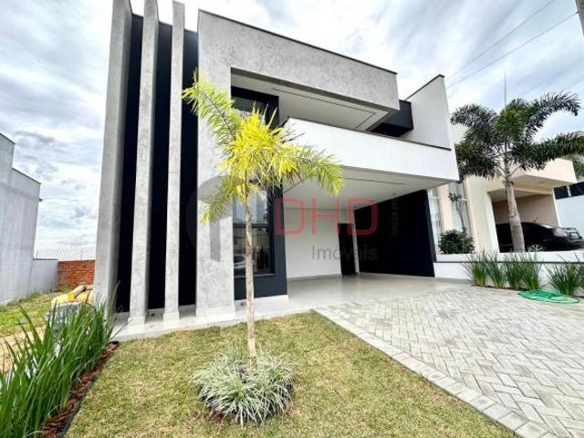 Casa no Condomínio Reserva Ipanema com piscina