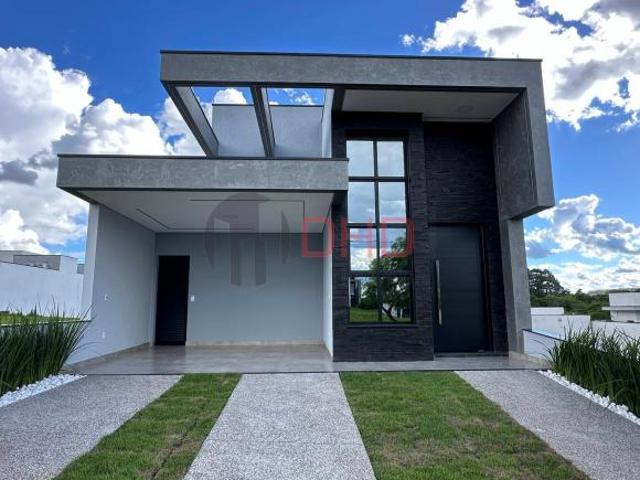 Casa no Condomínio Reserva Ipanema 3 dormitórios e piscina