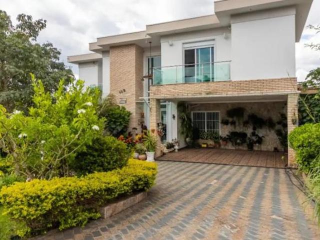 Casa no condomínio Reserva Santa Maria para venda com 3 quartos, sendo 3 suítes, 560m²