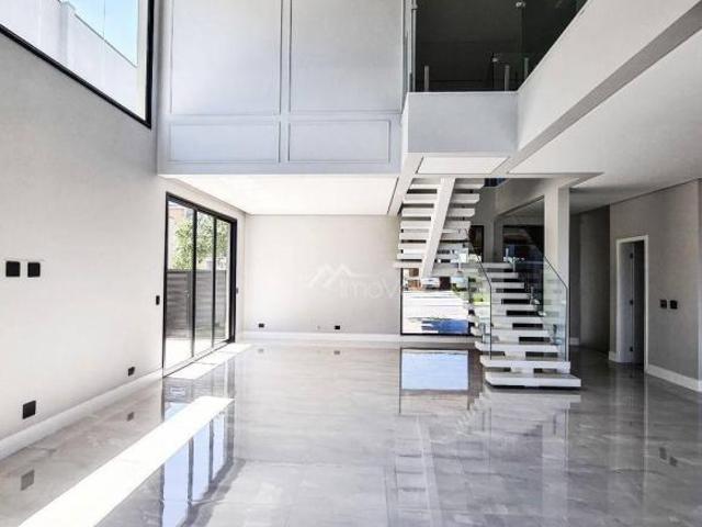 Casa no Condomínio Residencial Alphaville