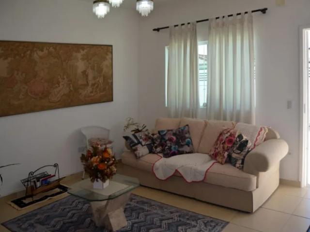 Casa no condomínio Residencial Belize para venda com 2 quartos, sendo 2 suítes, 73m²
