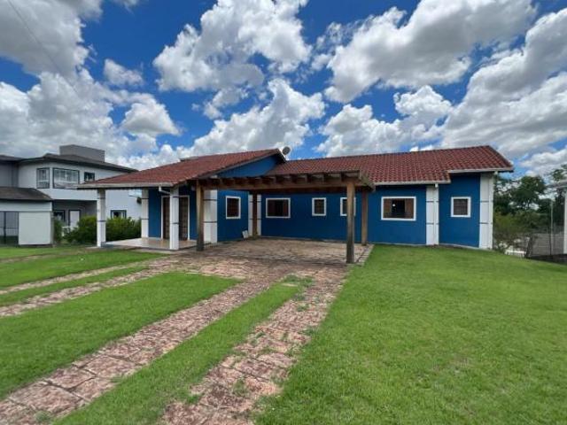Casa no condomínio Residencial dos Lagos para venda com 4 quartos, sendo 4 suítes, 329m²