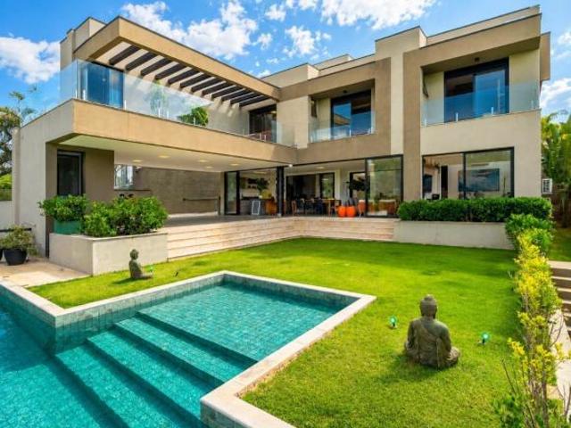 Casa no condomínio Residencial Jaguari para venda com 5 quartos, sendo 5 suítes, 454m²