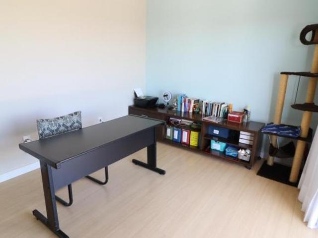 Casa no condomínio Residencial Morada do Sol para venda com 4 quartos, sendo 4 suítes, 445m² marce