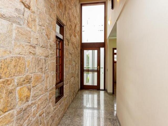 Casa no condomínio Residencial Morumbi para venda com 5 quartos, sendo 3 suítes, 425m²
