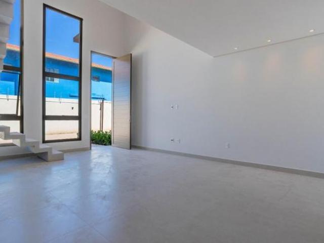 Casa no condomínio Residencial Malmö para venda com 3 quartos, sendo 3 suítes, 150m²