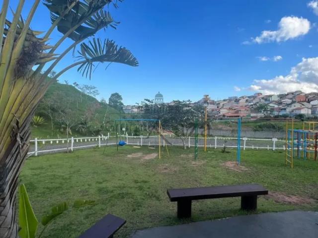 Casa no Condomínio Residencial Mantiqueira 3 Dormitórios 280 m²
