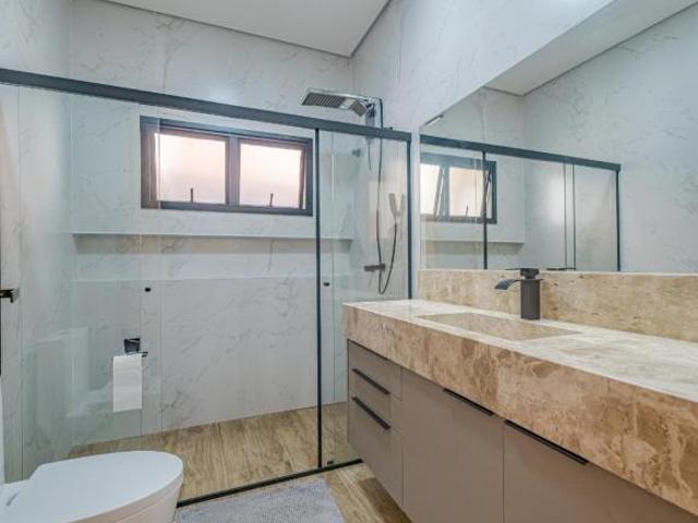 Casa no condomínio Residencial Sao Bento para venda com 3 quartos, sendo 1 suíte, 170m² gabrielcol