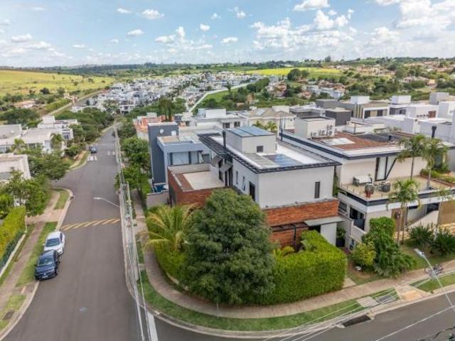 Casa no condomínio Residencial Parque dos Alecrins para venda com 3 quartos, sendo 3 suítes, 280m²