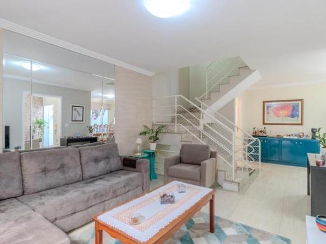 Casa no condomínio Residencial Recanto dos Pássaros para venda com 3 quartos, sendo 3 suítes, 220m²