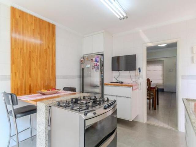 Casa no condomínio Residencial Recanto dos Pássaros para venda com 3 quartos, sendo 3 suítes, 220m²