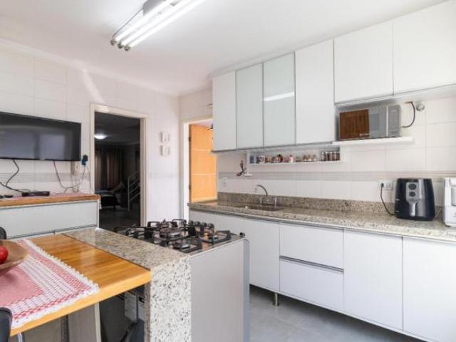Casa no condomínio Residencial Recanto dos Pássaros para venda com 3 quartos, sendo 3 suítes, 220m²