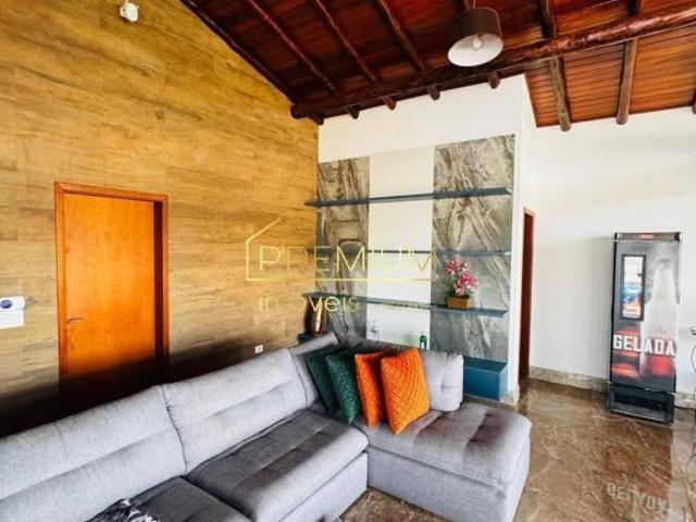 Casa no condomínio Riviera de Santa Cristina II
