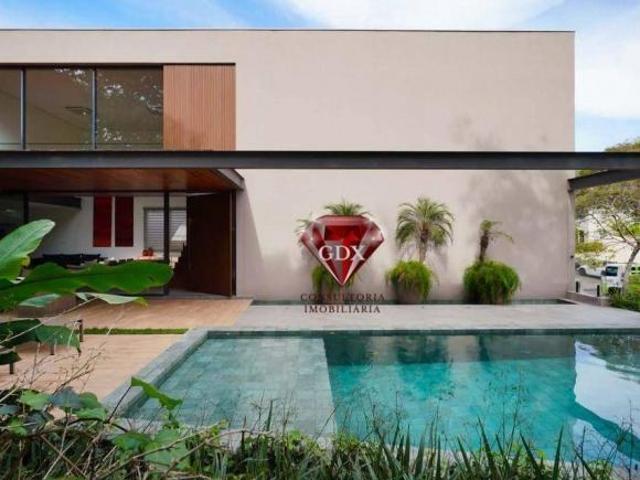 Casa no Condomínio Tamboré 10