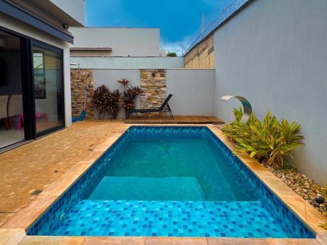 Casa no condomínio Terras de Siena para venda com 3 quartos, sendo 3 suítes, 188m²