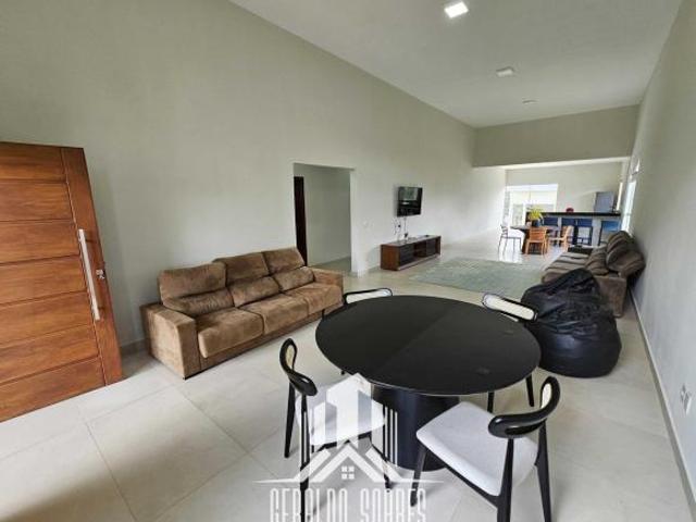 Casa no Condomínio Vale do Luar
