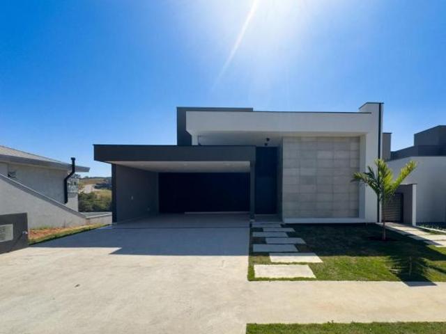 Casa no Condomínio Verana Próximo a Embraer