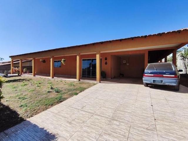 Casa no Condominio Vivendas Colorado 2