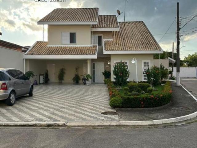 Casa no Condomínio Vila Europa em Jacareí SP