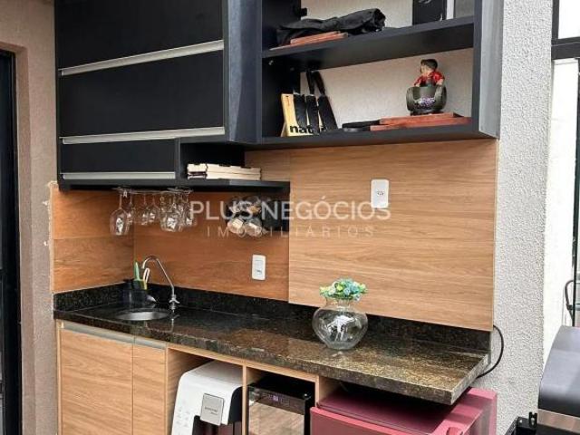 Casa no Condominio Villa Campolim à venda, com 3 suítes na rua mais valorizada de Sorocaba SP.