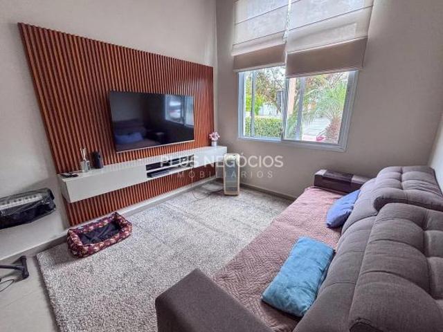 Casa no Condomínio Villa do Bosque em Sorocaba com Piscina Aquecida, 3 Suítes e área gourmet com Chu