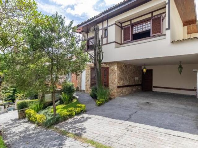 Casa no condomínio Villa Das Flores para venda com 3 quartos, sendo 3 suítes, 468m²