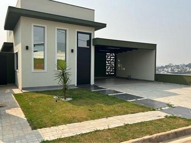 Casa no condomínio Villa Real para venda com 4 quartos, sendo 3 suítes, 282m²