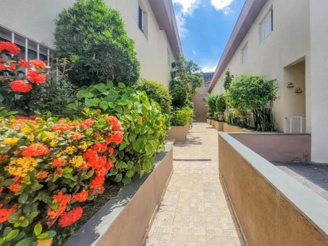 Casa no condomínio Villaggio di Monteverdi para venda com 2 quartos, sendo 2 suítes, 90m²