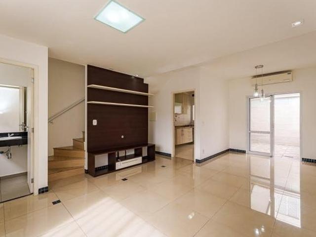 Casa no condomínio Villaggio Portobello para venda com 3 quartos, sendo 1 suíte, 118m²