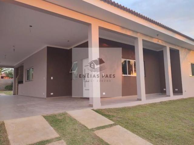 Casa no Condomínio Village da Serra