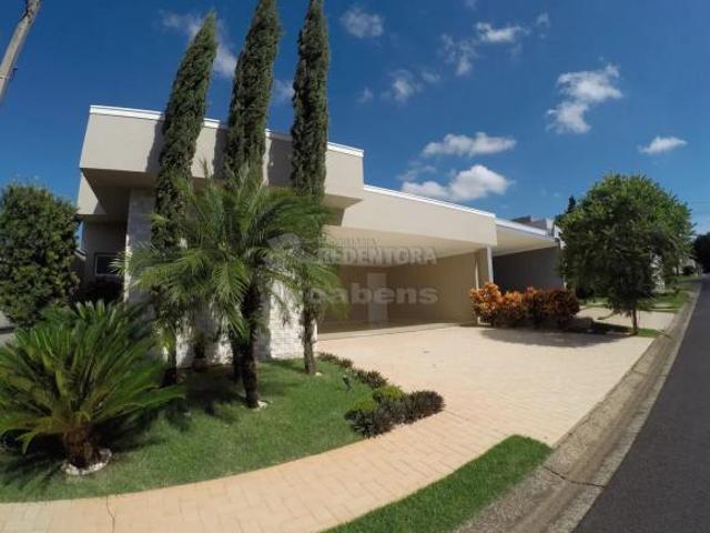Casa no Condomínio Village Damha Mirassol II