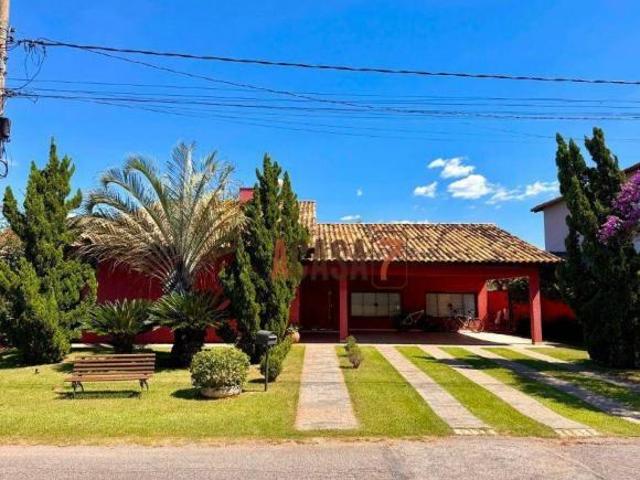 Casa no Condomínio Village Ipanema Térrea com piscina