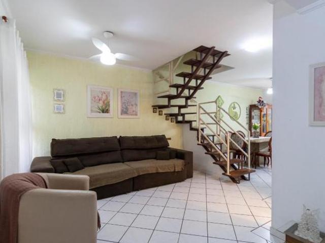 Casa no condomínio Village Paradise Garden para venda com 3 quartos, sendo 1 suíte, 91m²