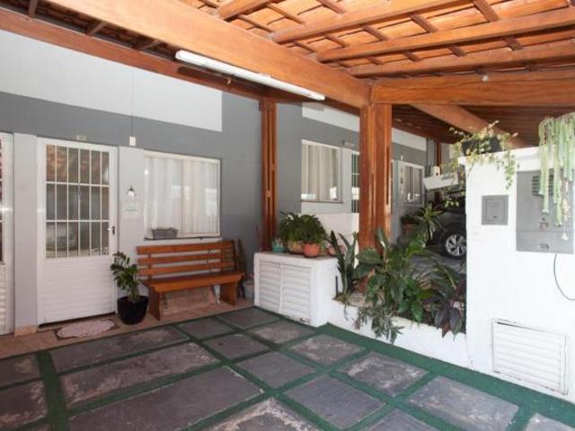 Casa no condomínio Villagio Di Firenze para venda com 2 quartos, 76m²