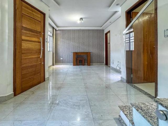 Casa no condomínio Villagio Ourinhos para venda com 3 quartos, sendo 1 suíte, 145m²