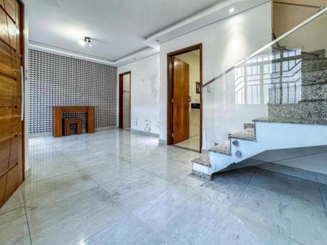 Casa no condomínio Villagio Ourinhos para venda com 3 quartos, sendo 1 suíte, 145m²